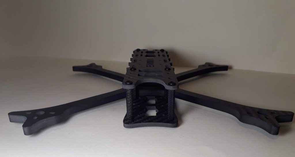 EMODIA Long 5″ – Long arms – Long Top and Bottom plates – EMO FPV Drones